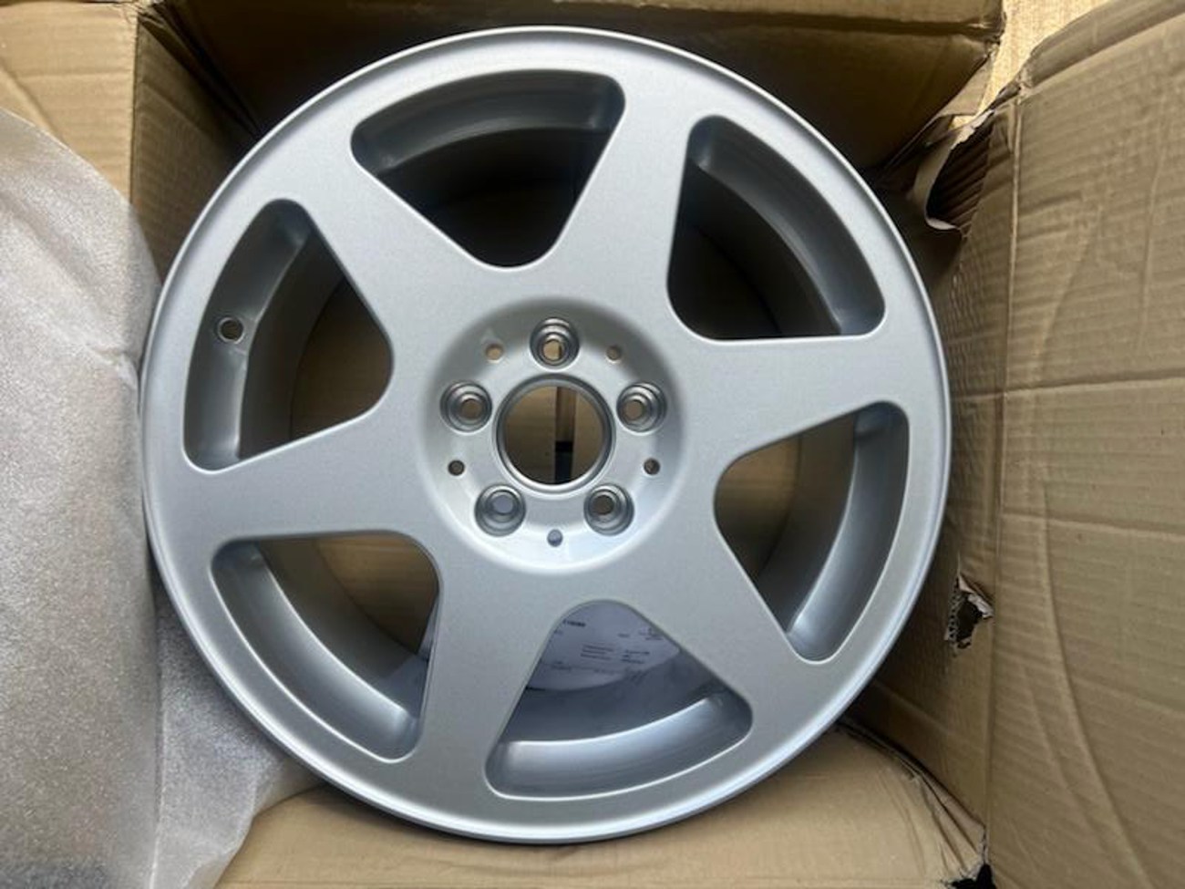 New Old Stock 17" Mercedes-Benz Evo II Wheels For Sale | The MB Market