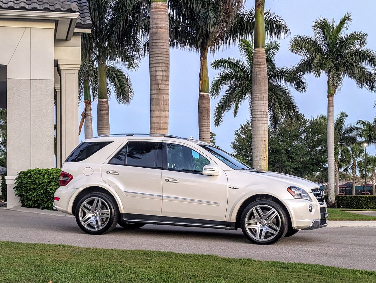 46k-Mile 2011 Mercedes-Benz ML63 AMG For Sale | The MB Market