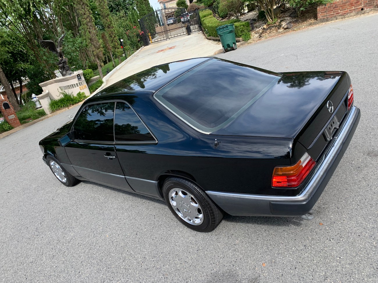 1990 Mercedes-Benz 300CE For Sale | The MB Market