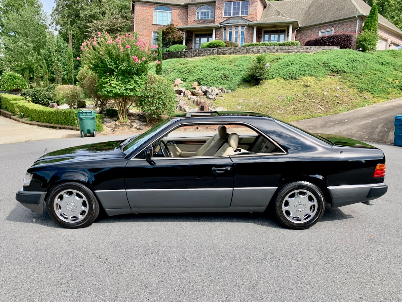1990 Mercedes-Benz 300CE For Sale | The MB Market