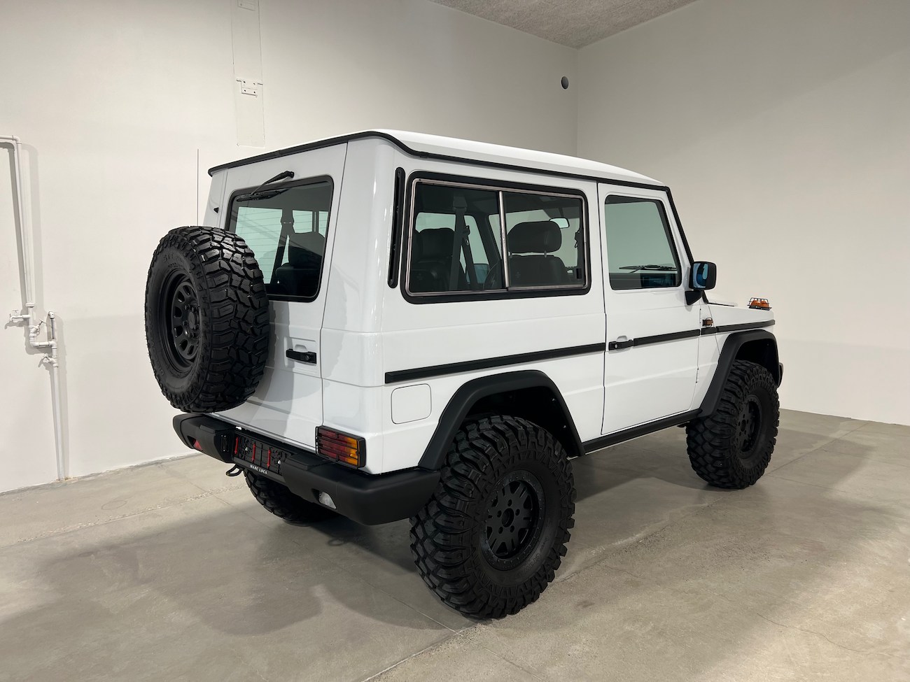 4.2L M116-Swapped 1992 Mercedes-Benz 200GE 5-Speed For Sale | The MB Market