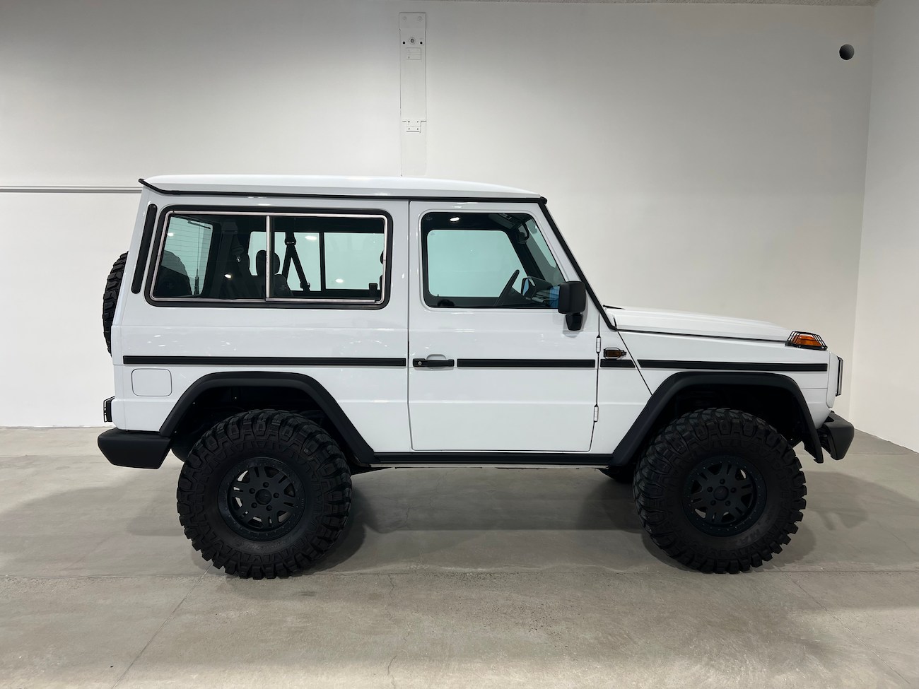 4.2L M116-Swapped 1992 Mercedes-Benz 200GE 5-Speed For Sale | The MB Market