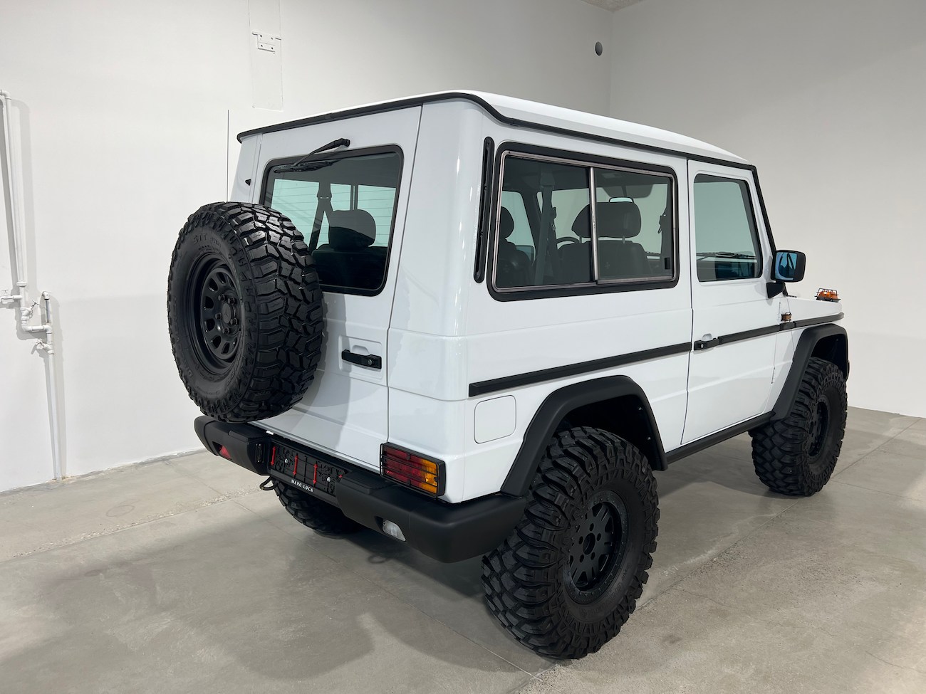 4.2L M116-Swapped 1992 Mercedes-Benz 200GE 5-Speed For Sale | The MB Market