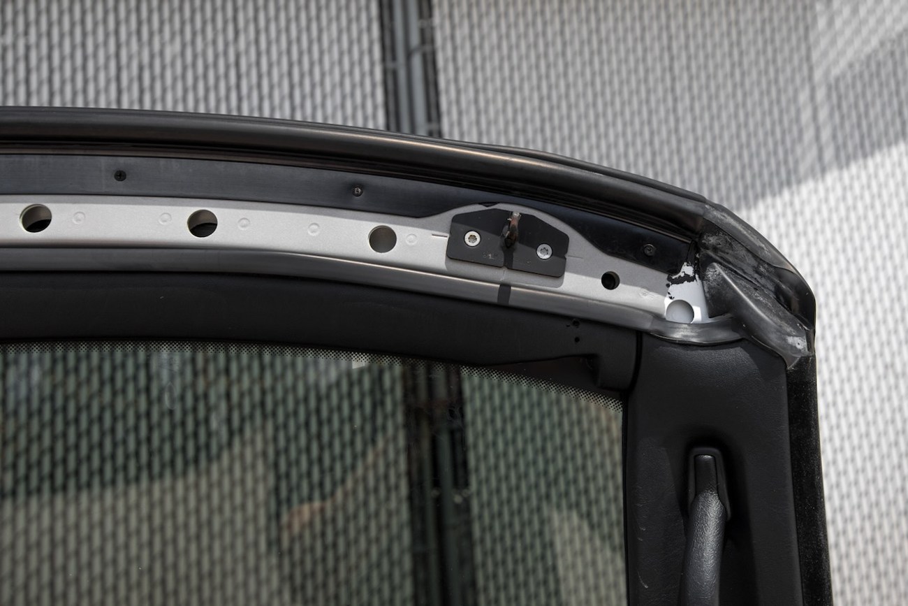 NO RESERVE: 1990-2002 Mercedes-Benz Glass Panoramic Hardtop for R129 SL ...