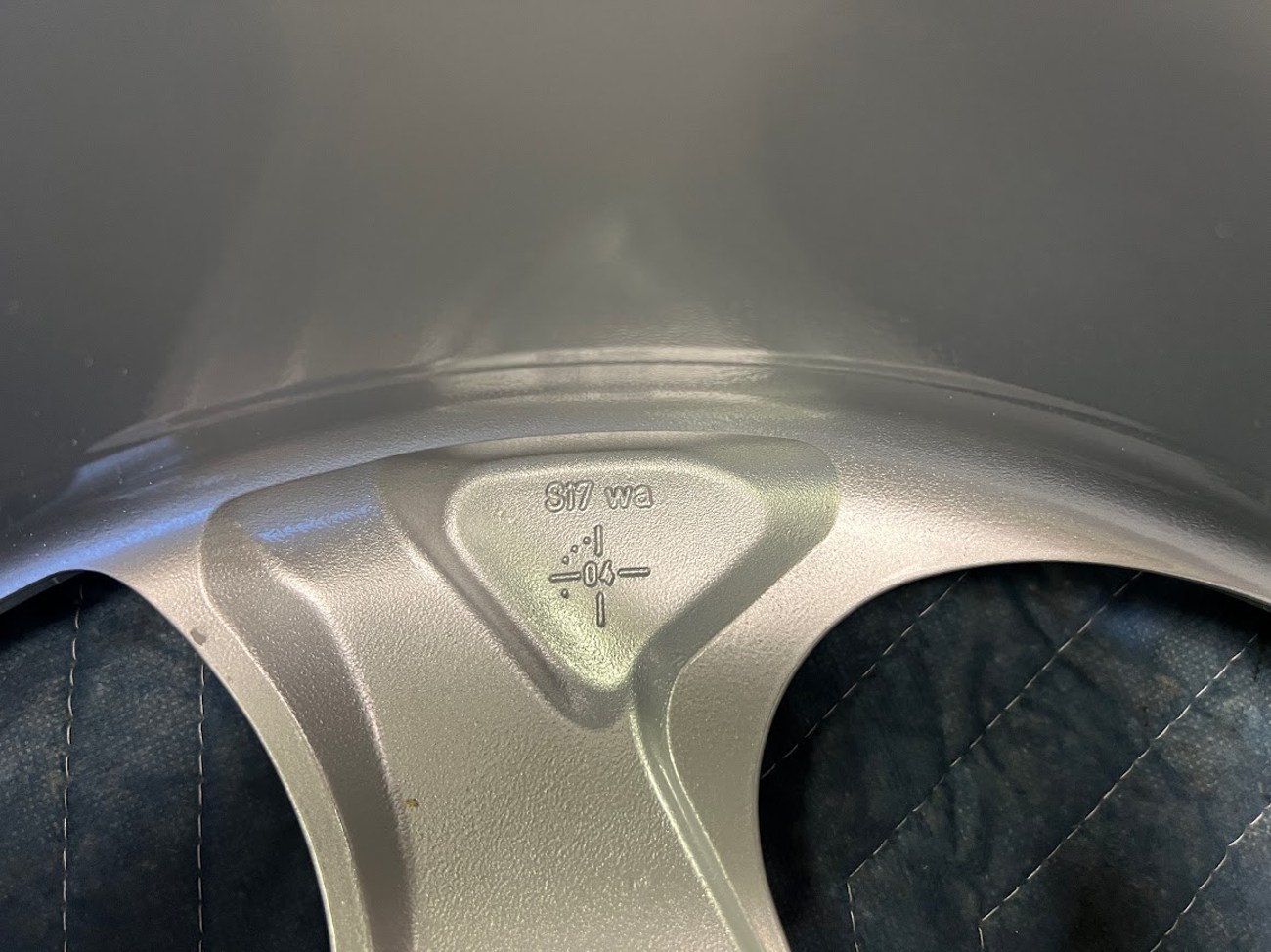 OEM 18" Mercedes-Benz R230 SL "Alphard" Wheels For Sale | The MB Market