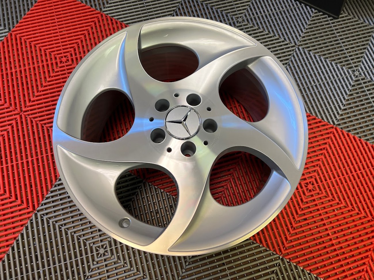 OEM 18" Mercedes-Benz R230 SL "Alphard" Wheels For Sale | The MB Market