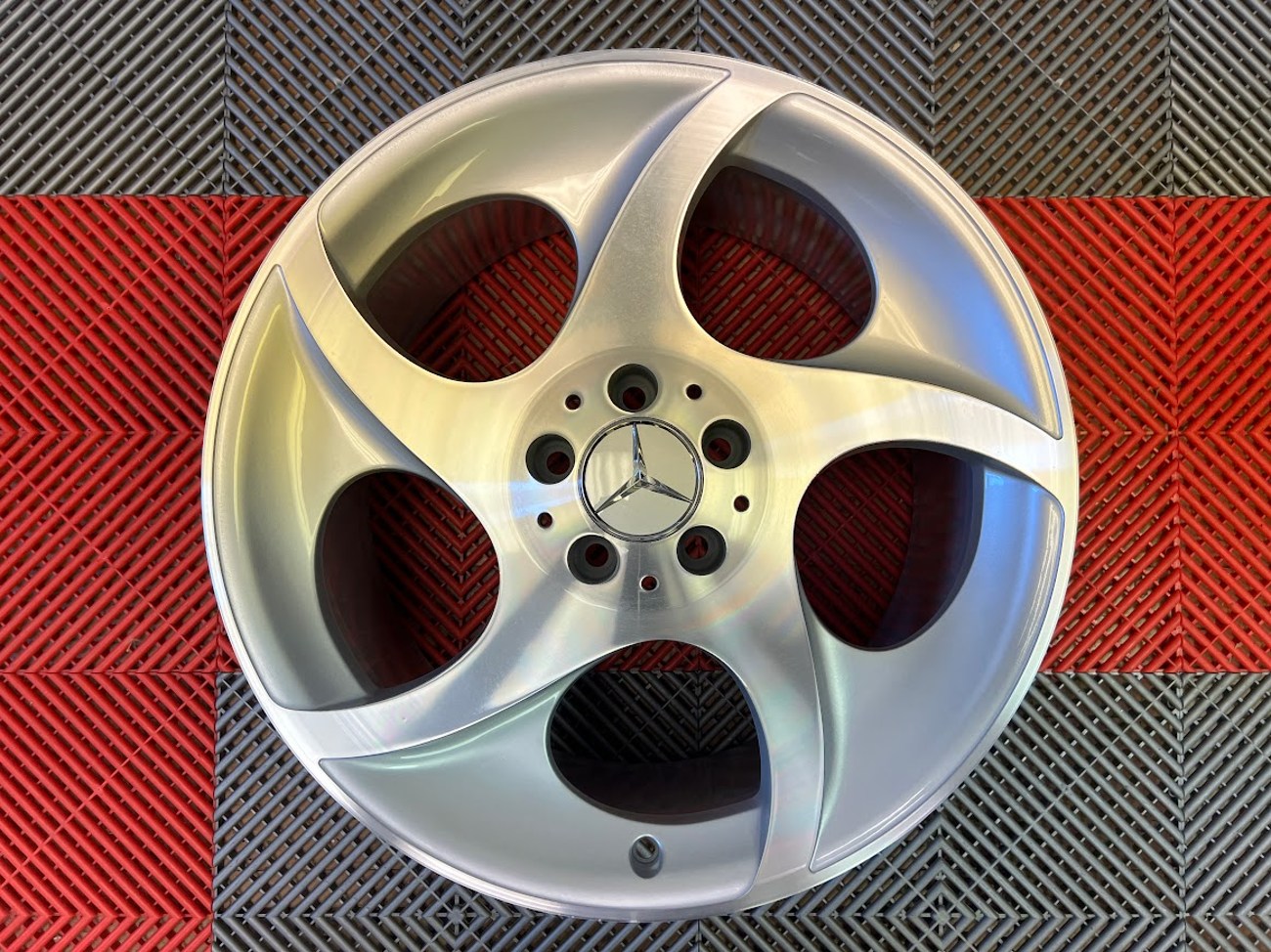 OEM 18" Mercedes-Benz R230 SL "Alphard" Wheels For Sale | The MB Market