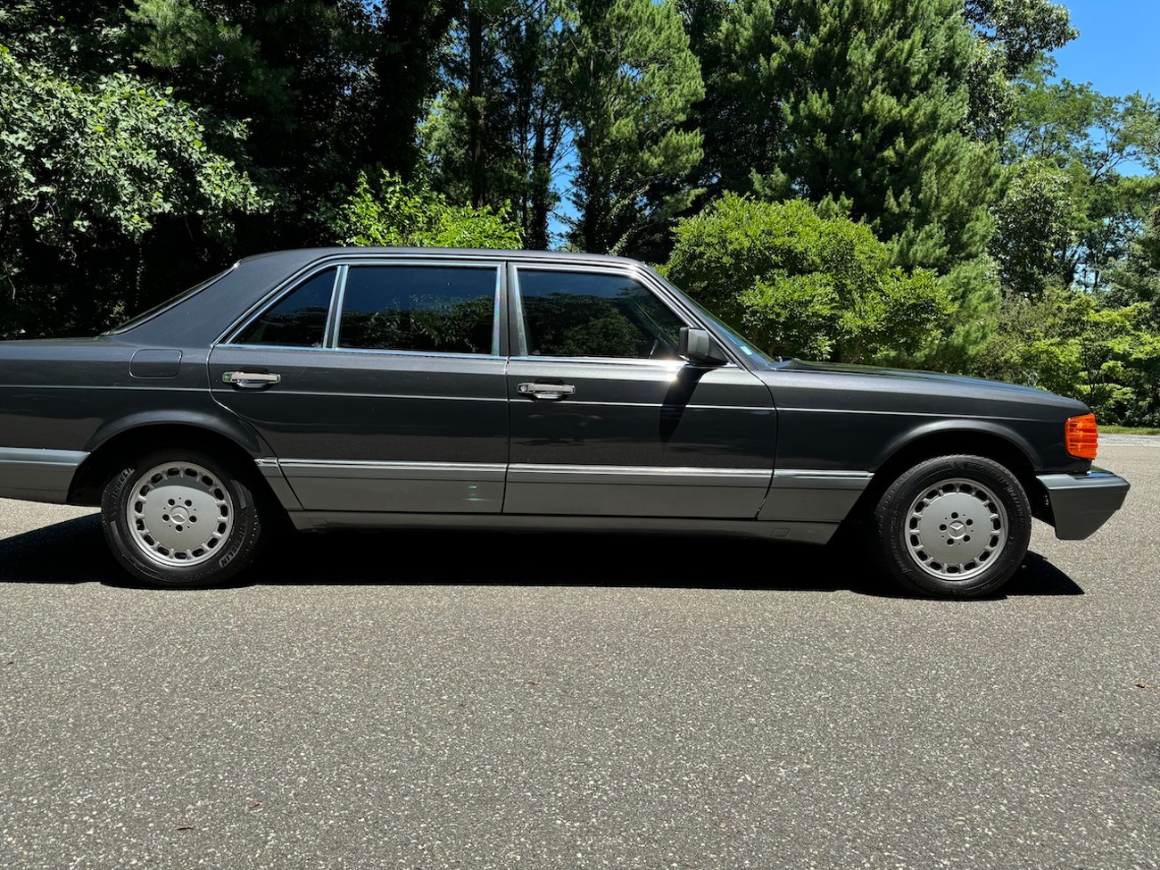 Single-Family-Owned: 1989 Mercedes-Benz 560SEL For Sale | The MB Market