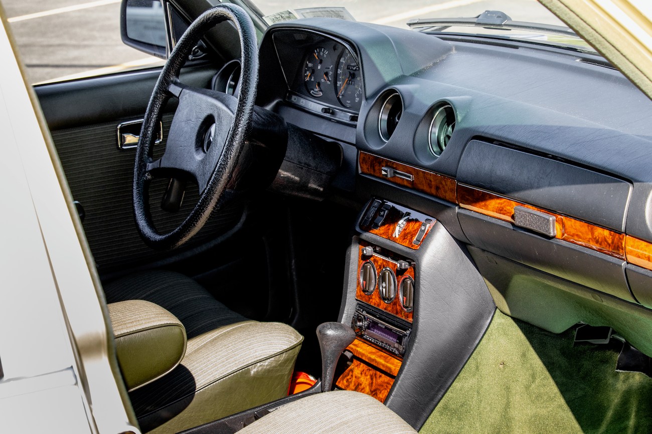 Euro 1984 Mercedes-Benz 280E AMG Tribute For Sale | The MB Market