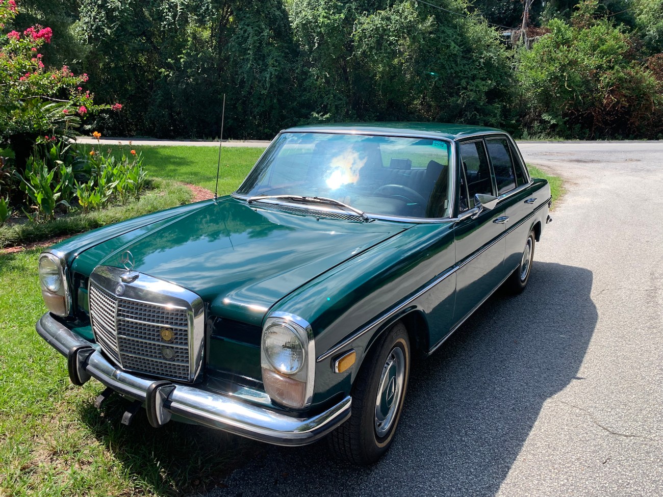 1972 Mercedes-Benz 220D 4-Speed For Sale | The MB Market