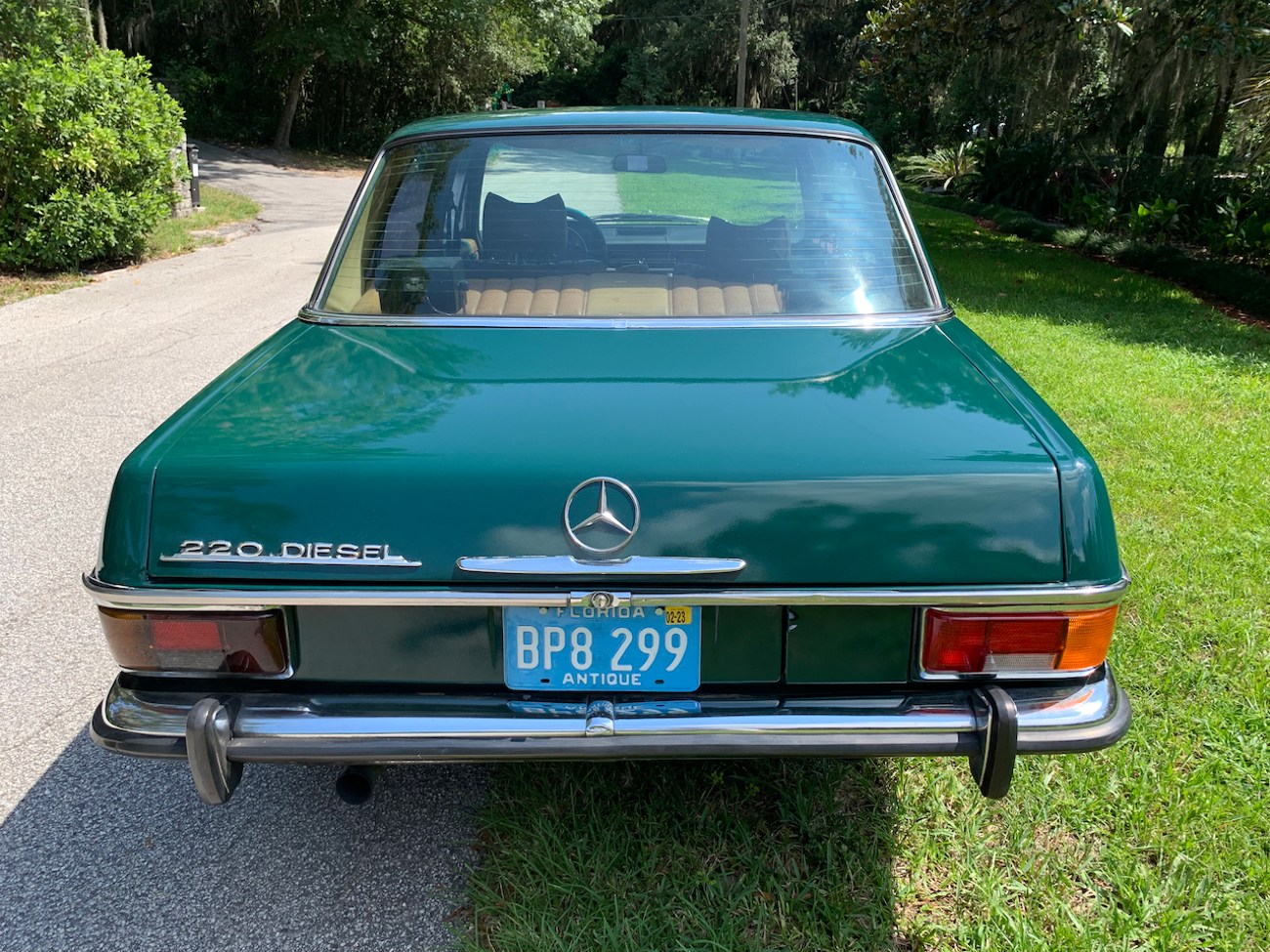 1972 Mercedes-Benz 220D 4-Speed For Sale | The MB Market