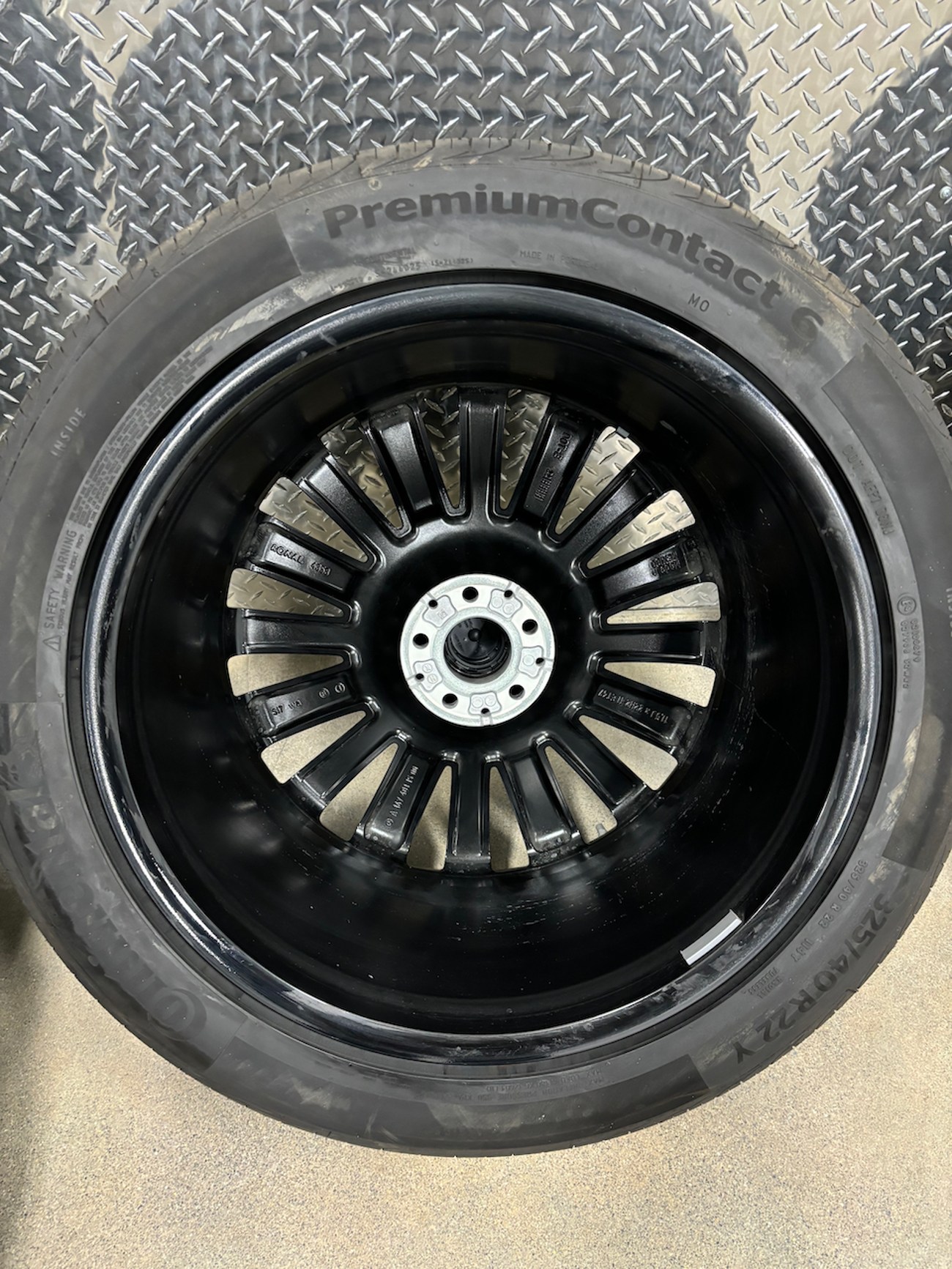 22" Mercedes-Maybach GLS OEM Wheels & Tires For Sale | The MB Market