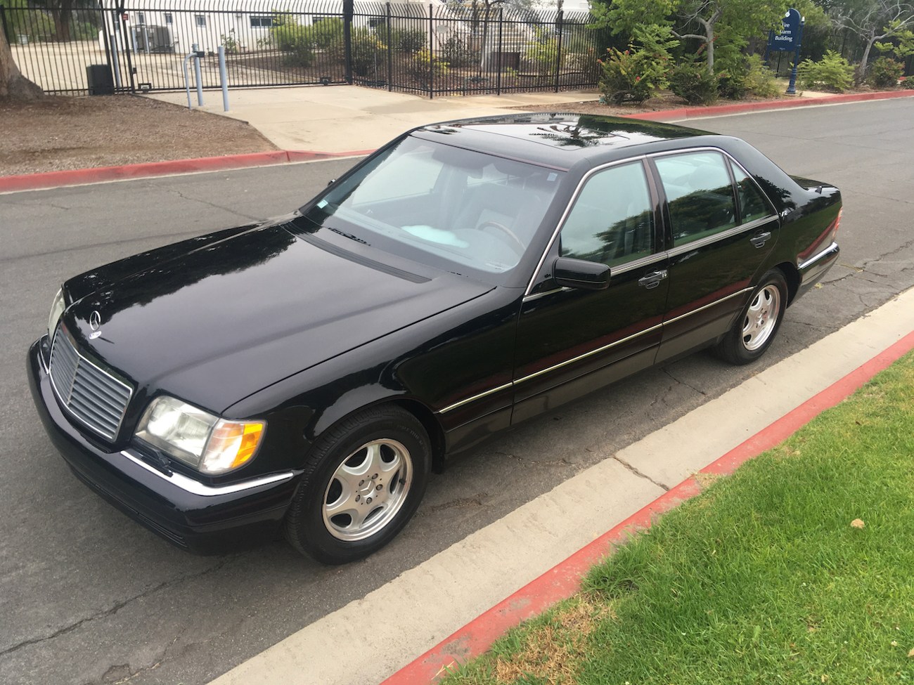 One-Family Owned 1999 Mercedes-Benz S600 For Sale | The MB Market