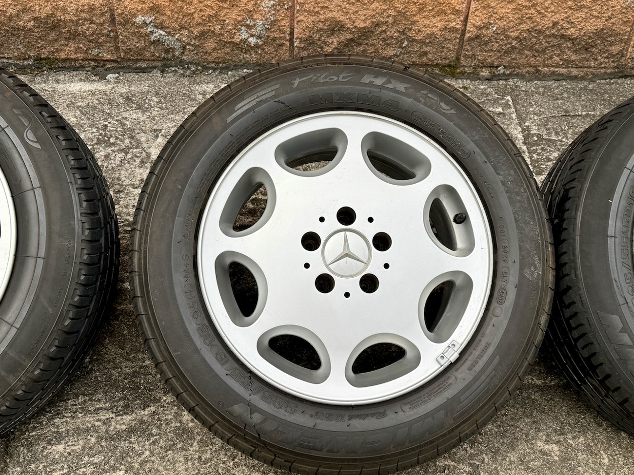 NO RESERVE: 16" Mercedes-Benz 500E Wheels For Sale | The MB Market