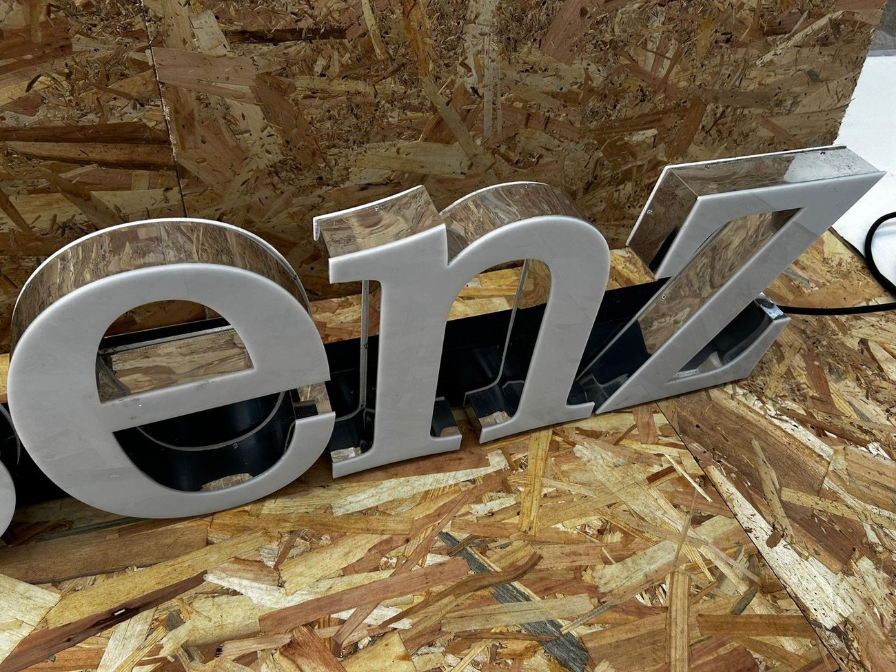 280cm x 35cm Illuminated Mercedes-Benz Dealer Sign For Sale | The MB Market