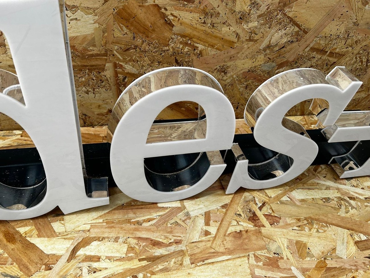 280cm x 35cm Illuminated Mercedes-Benz Dealer Sign For Sale | The MB Market