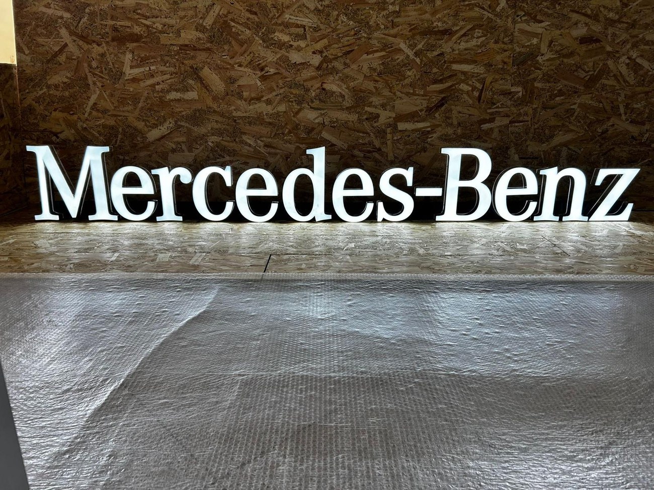 280cm x 35cm Illuminated Mercedes-Benz Dealer Sign For Sale | The MB Market
