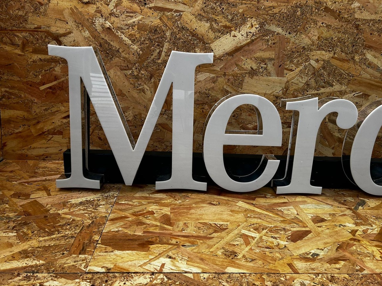 280cm x 35cm Illuminated Mercedes-Benz Dealer Sign For Sale | The MB Market