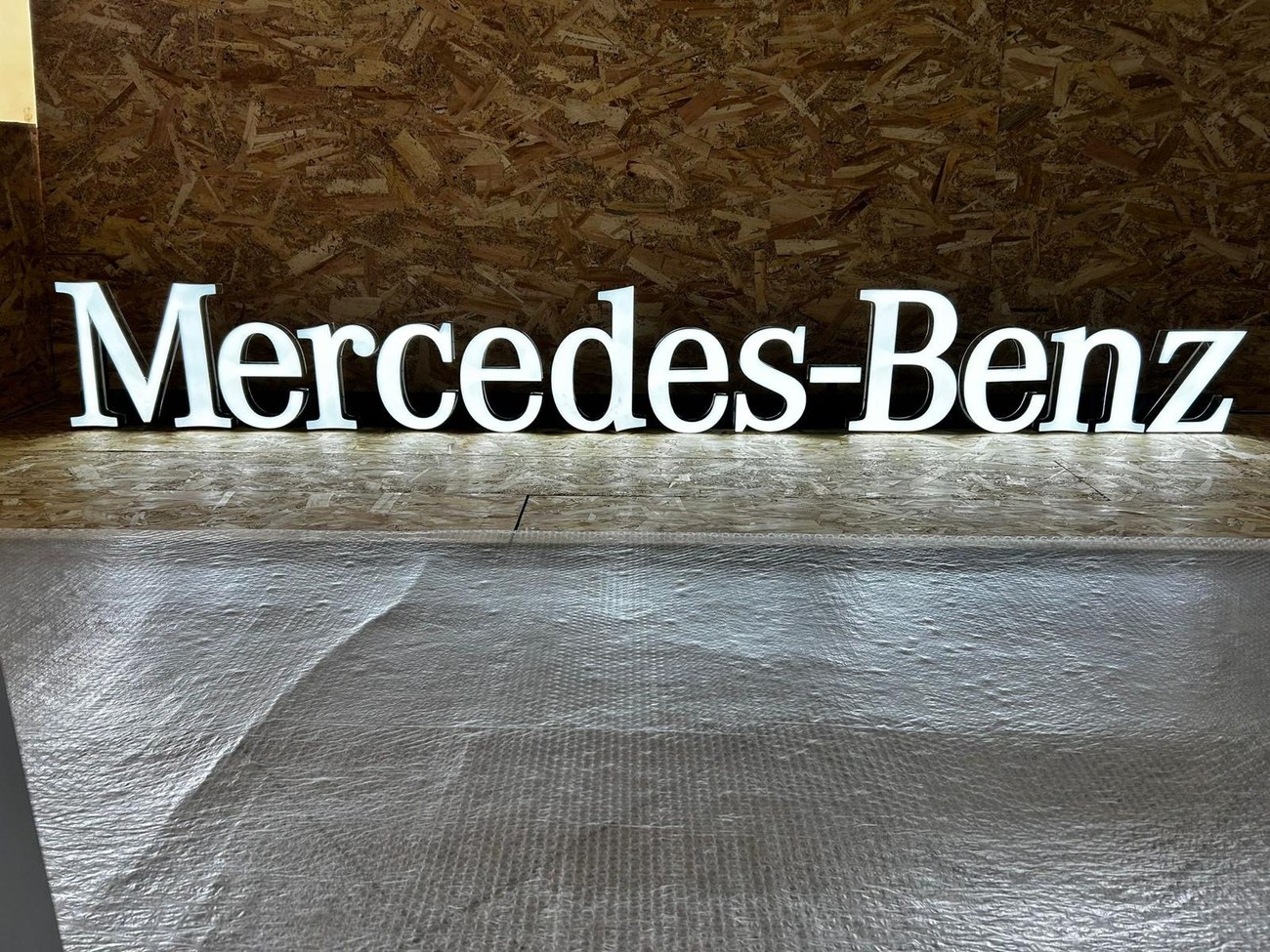 280cm x 35cm Illuminated Mercedes-Benz Dealer Sign For Sale | The MB Market