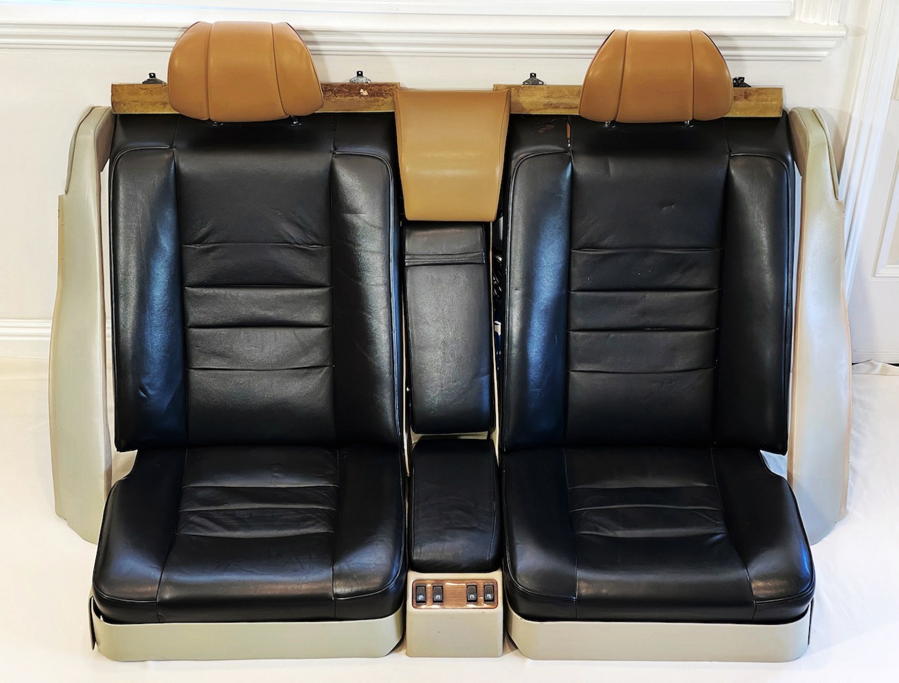 Mercedes-Benz W126 Complete Split Rear Seats For Sale | The MB Market