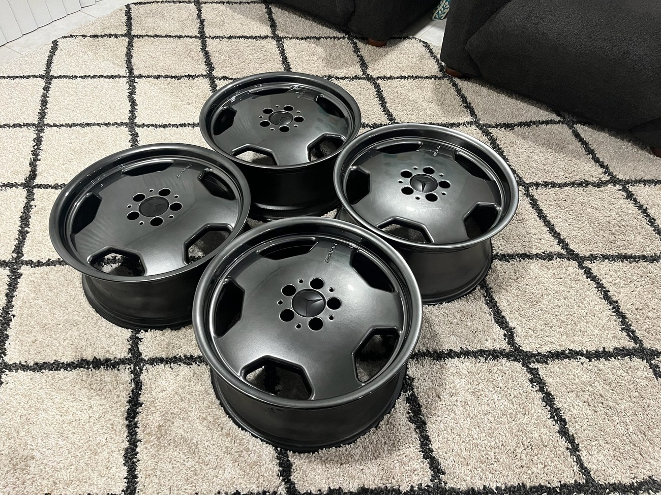 Staggered 18″ AMG Aero II Monoblock Wheels For Sale | The MB Market