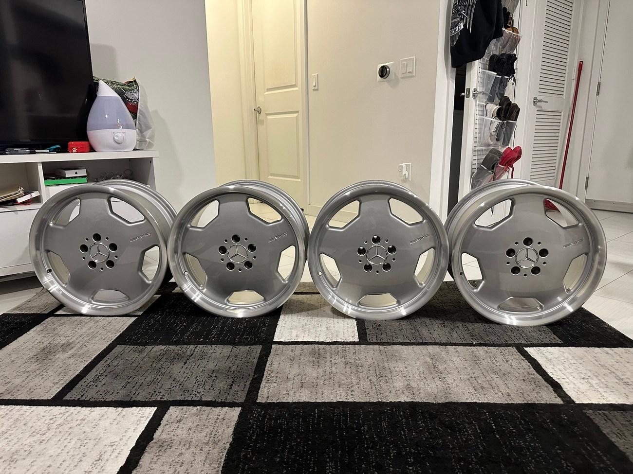 Staggered 18" AMG Aero II Monoblock Wheels For Sale | The MB Market