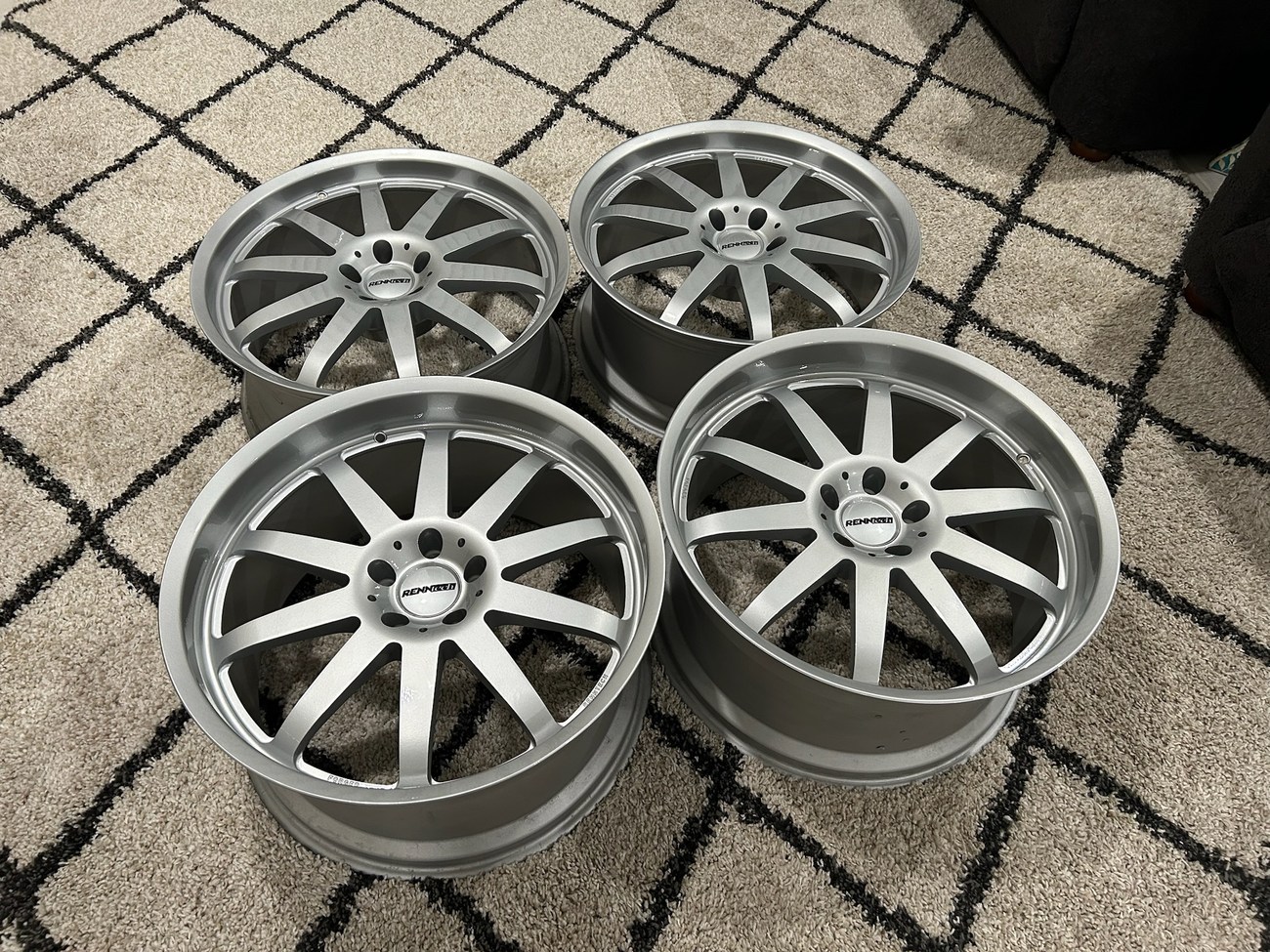 Staggered 20" RENNtech Monolite Forged Wheels For Sale | The MB Market