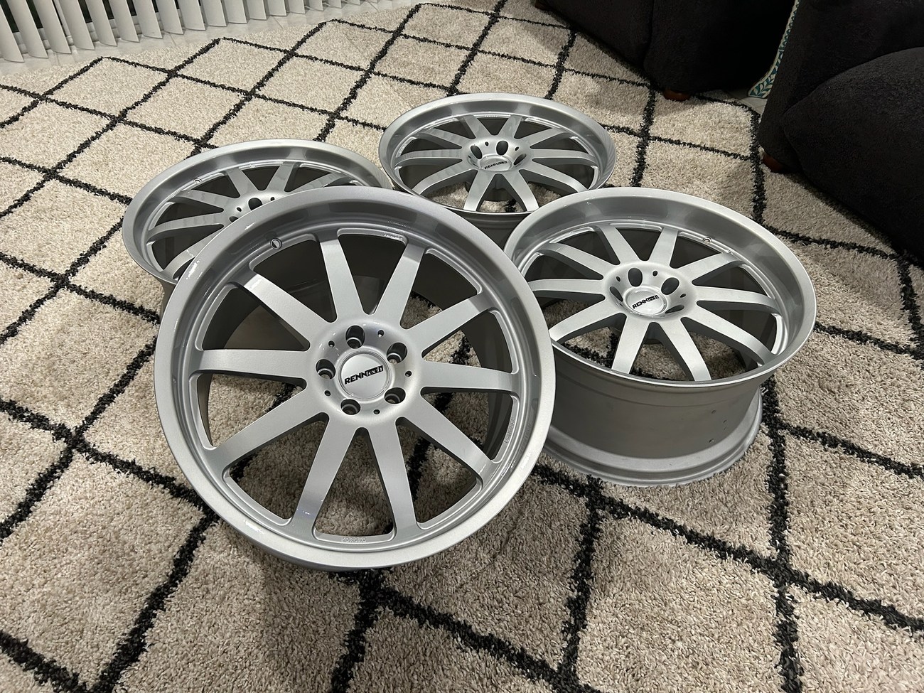 Staggered 20" RENNtech Monolite Forged Wheels For Sale | The MB Market