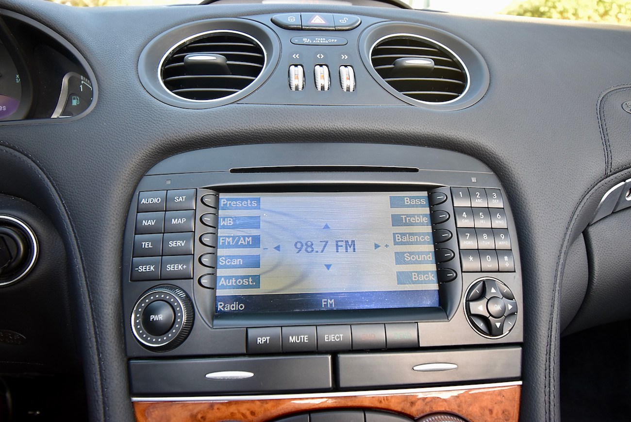 28k-Mile 2007 Mercedes-Benz SL550 For Sale | The MB Market