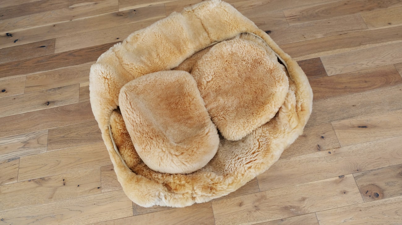 Original Sheep Skin Seat Covers for W126 For Sale | The MB Market