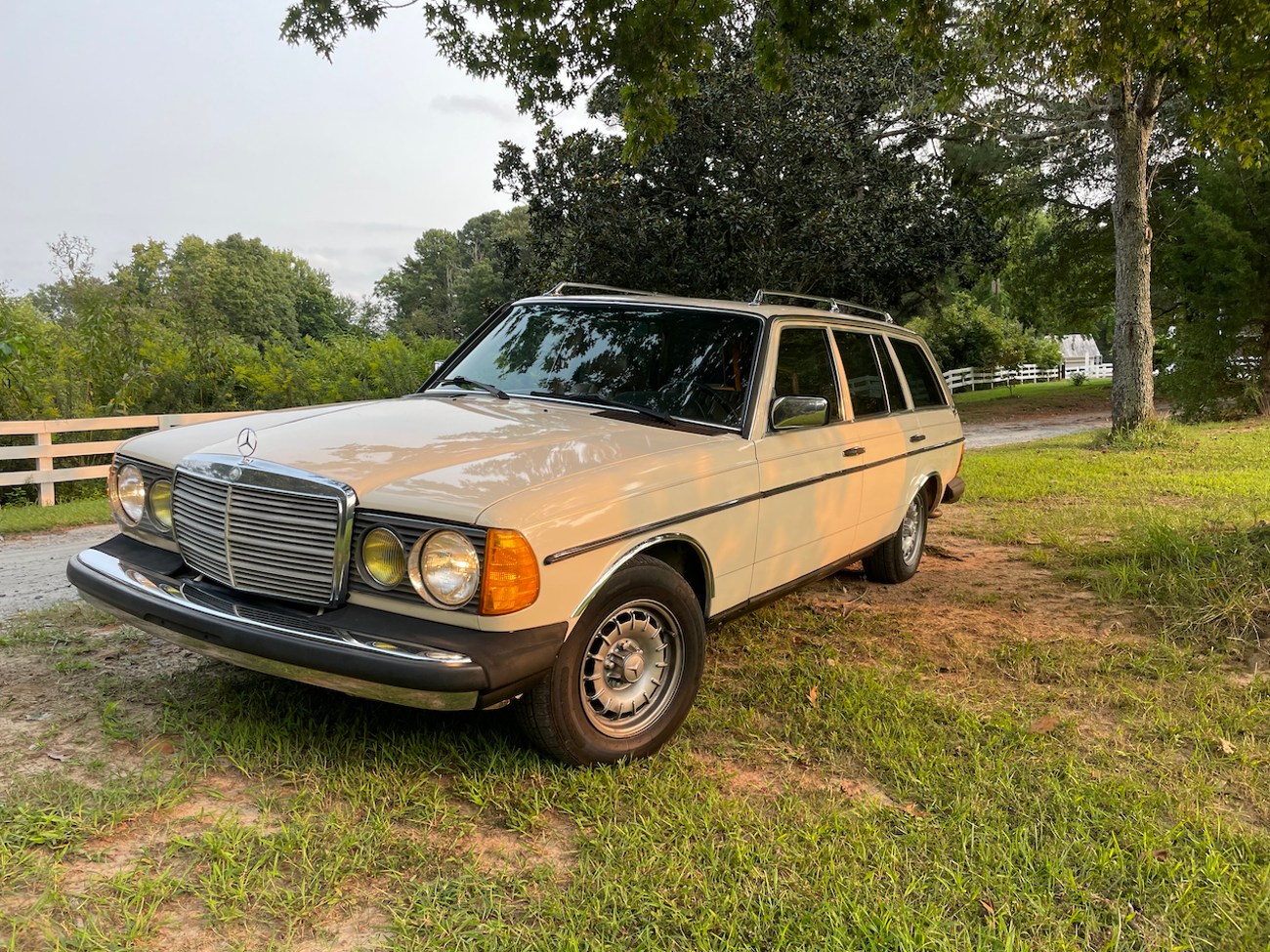1985 Mercedes-Benz 300TD Turbo For Sale | The MB Market