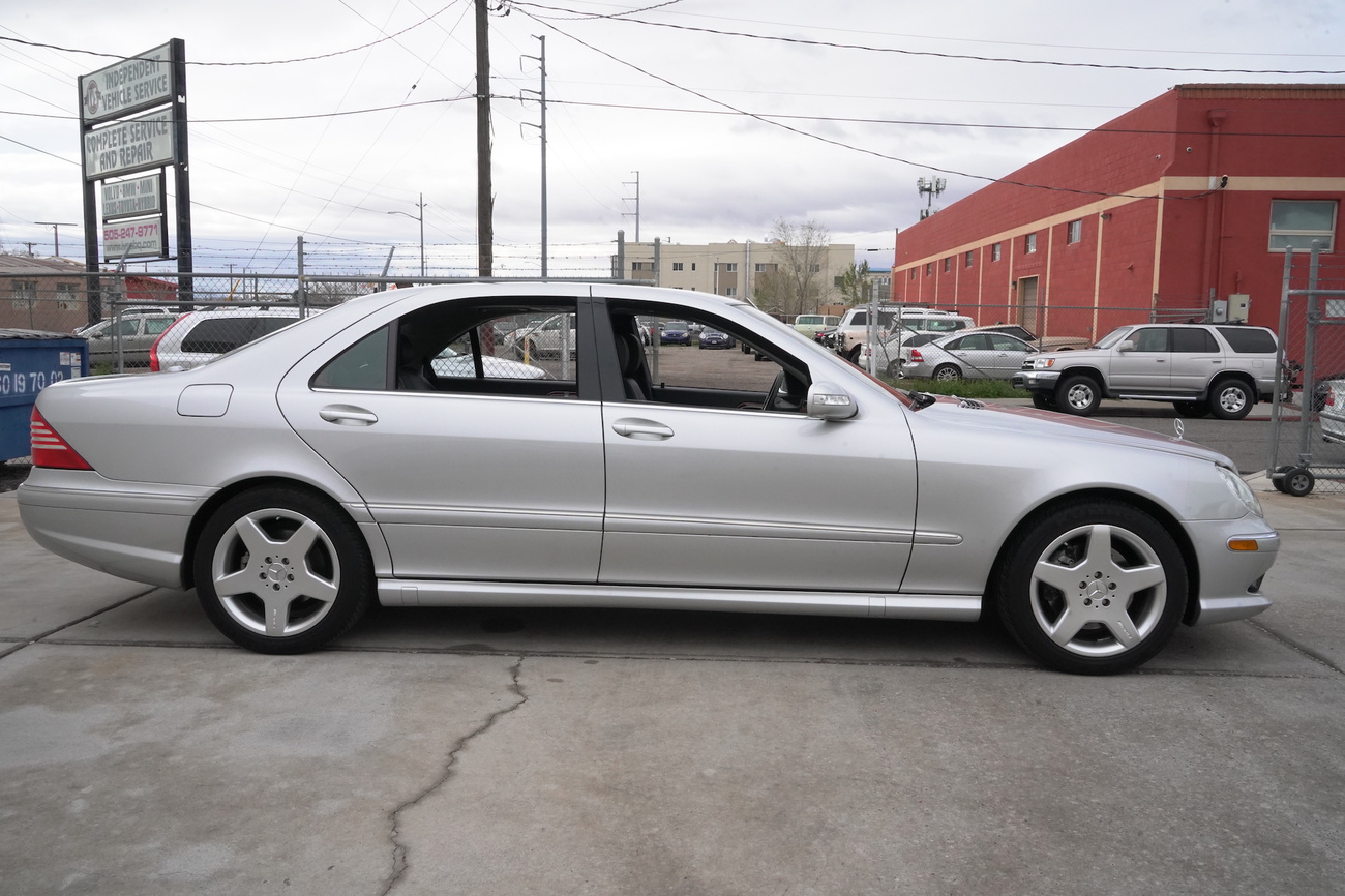 15k-Mile 2006 Mercedes-Benz S430 4Matic For Sale | The MB Market