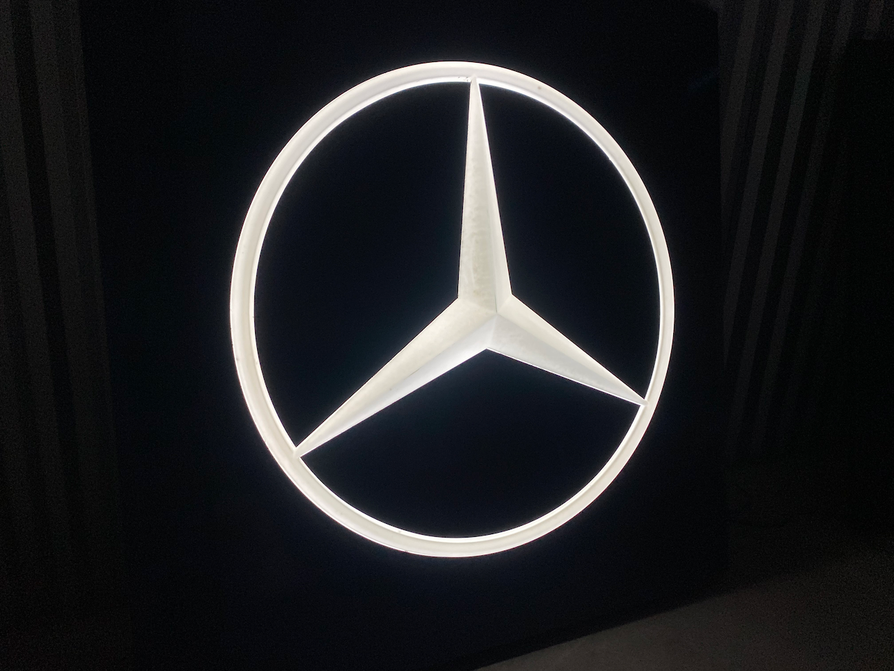 79" X 79" Illuminated Mercedes-Benz Logo Dealer Sign For Sale | The MB ...