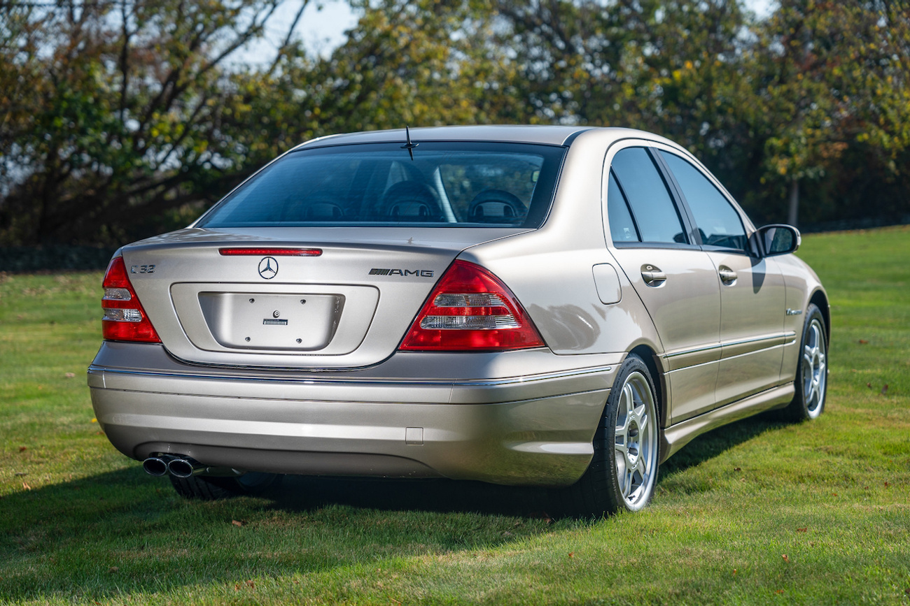 31k-Mile 2002 Mercedes-Benz C32 AMG For Sale | The MB Market