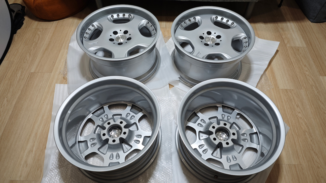 Staggered 2-Piece 18" OZ Racing Opera 2 Wheels For Sale | The MB Market
