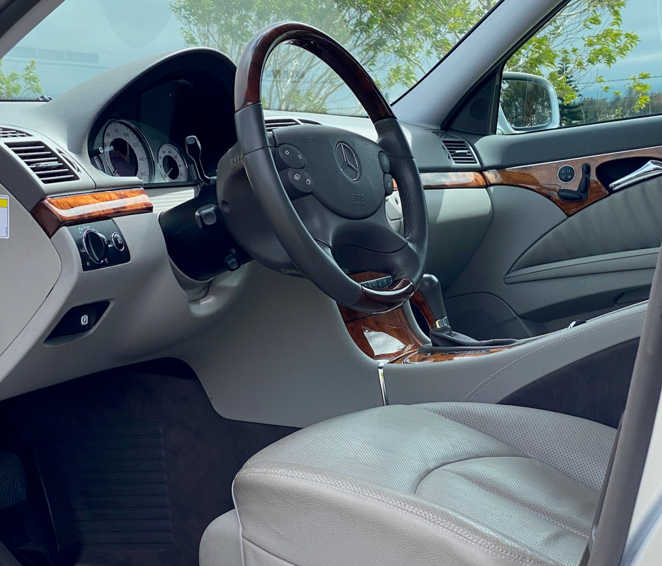 Single Family-Owned 2007 Mercedes-Benz E550 For Sale | The MB Market