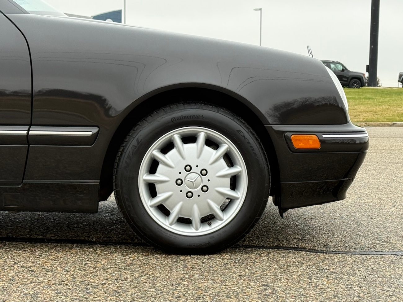 39k-Mile 2001 Mercedes-Benz E320 designo Espresso Edition For Sale ...