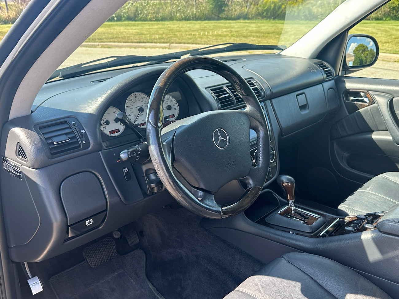 2001 Mercedes-Benz ML55 AMG w/75k Miles For Sale | The MB Market