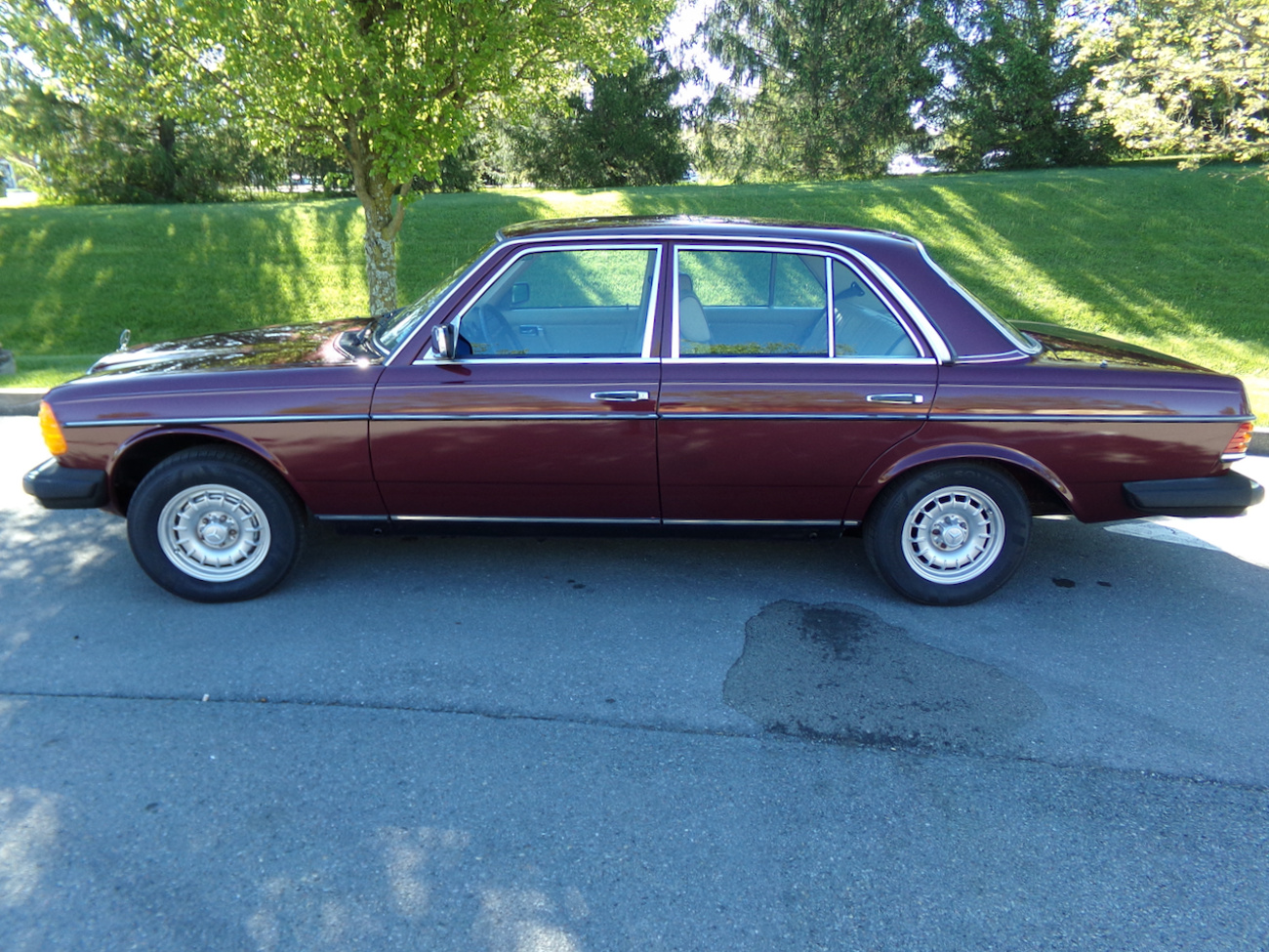 1985 Mercedes Benz 300D Turbodiesel w/56k Miles For Sale | The MB Market