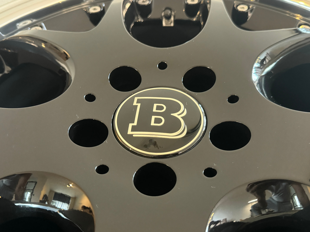 2-Piece 18" BRABUS Monoblock V Wheels For Sale | The MB Market