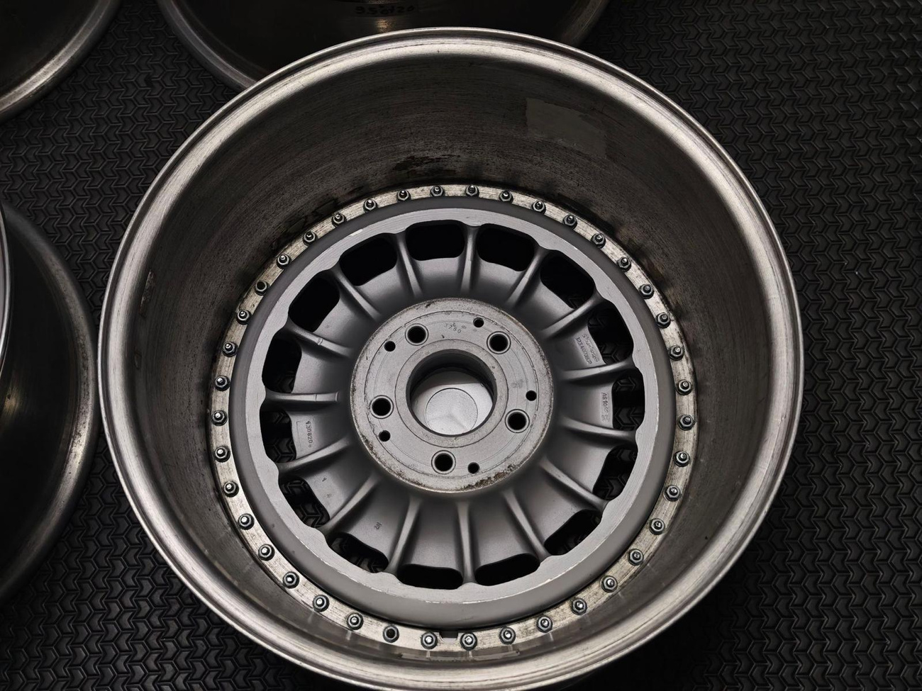 Custom 3-Piece 17" Barock/Bundt Wheels For Sale | The MB Market