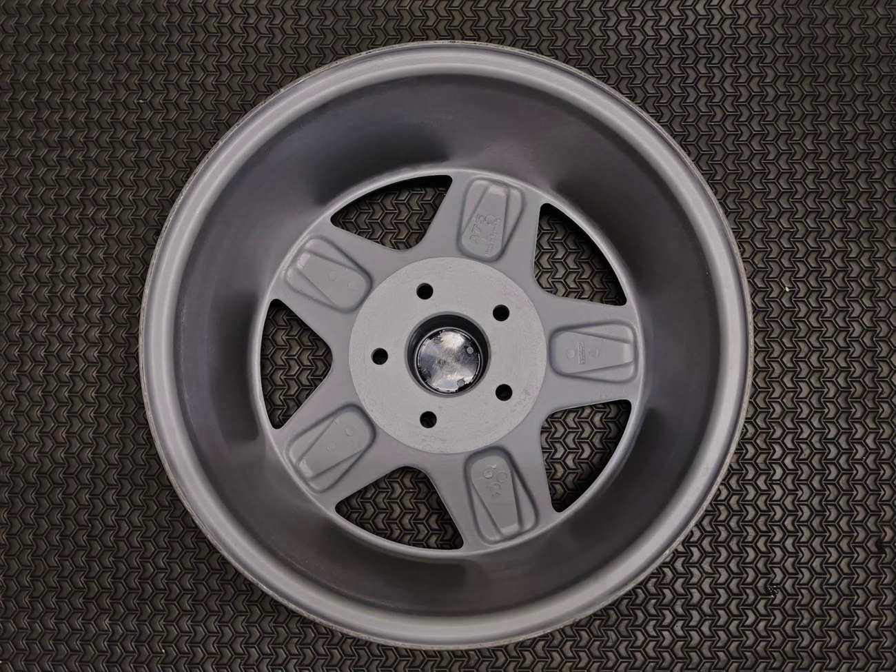 Squared 16" AMG Penta Wheels For Sale | The MB Market