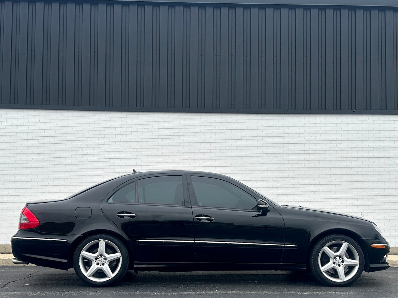One-Owner 2009 Mercedes-Benz E550 4Matic For Sale | The MB Market