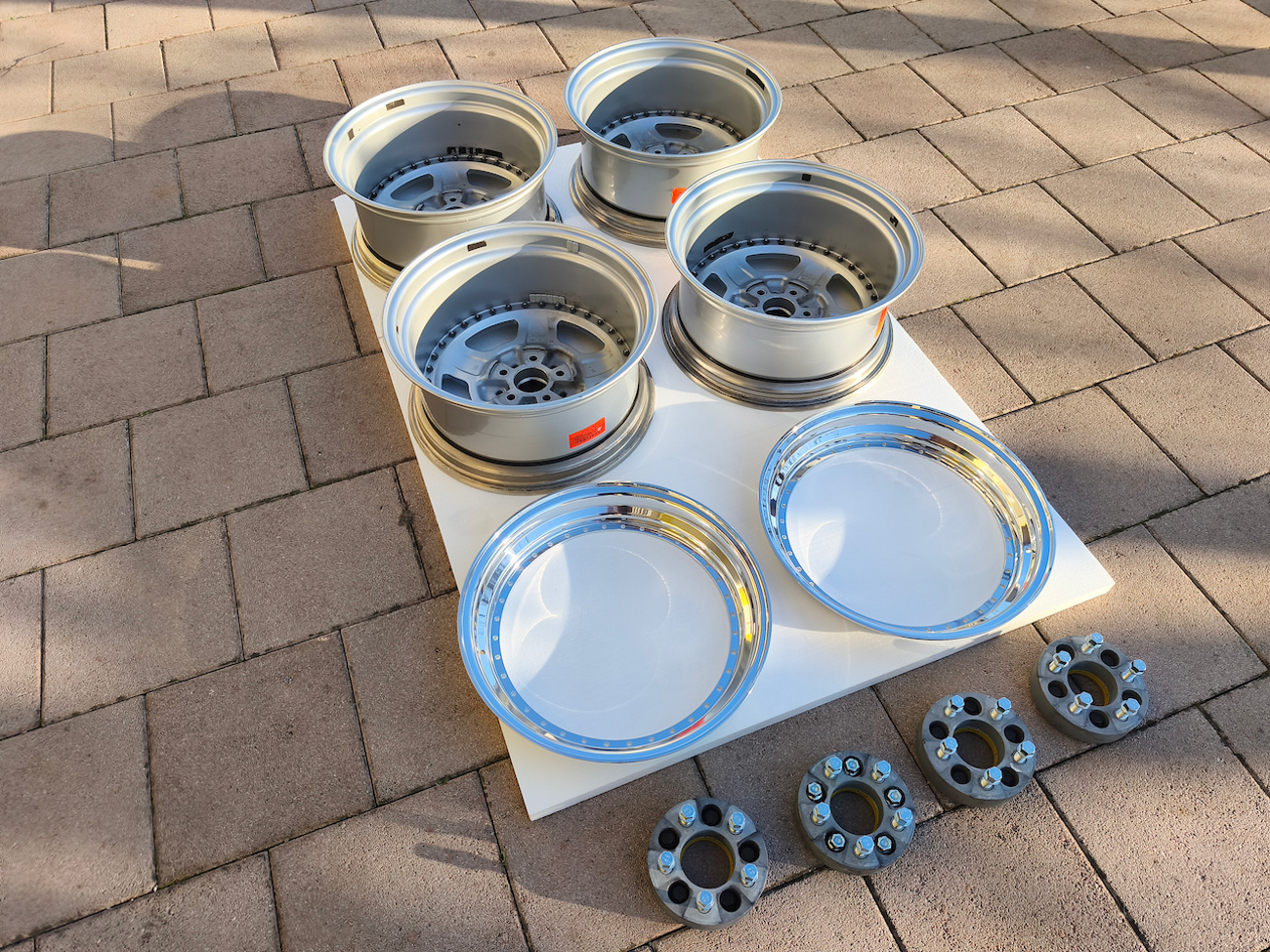 Staggered 2-Piece 17" RH Alurad ZW2 Topline Wheels For Sale | The MB Market