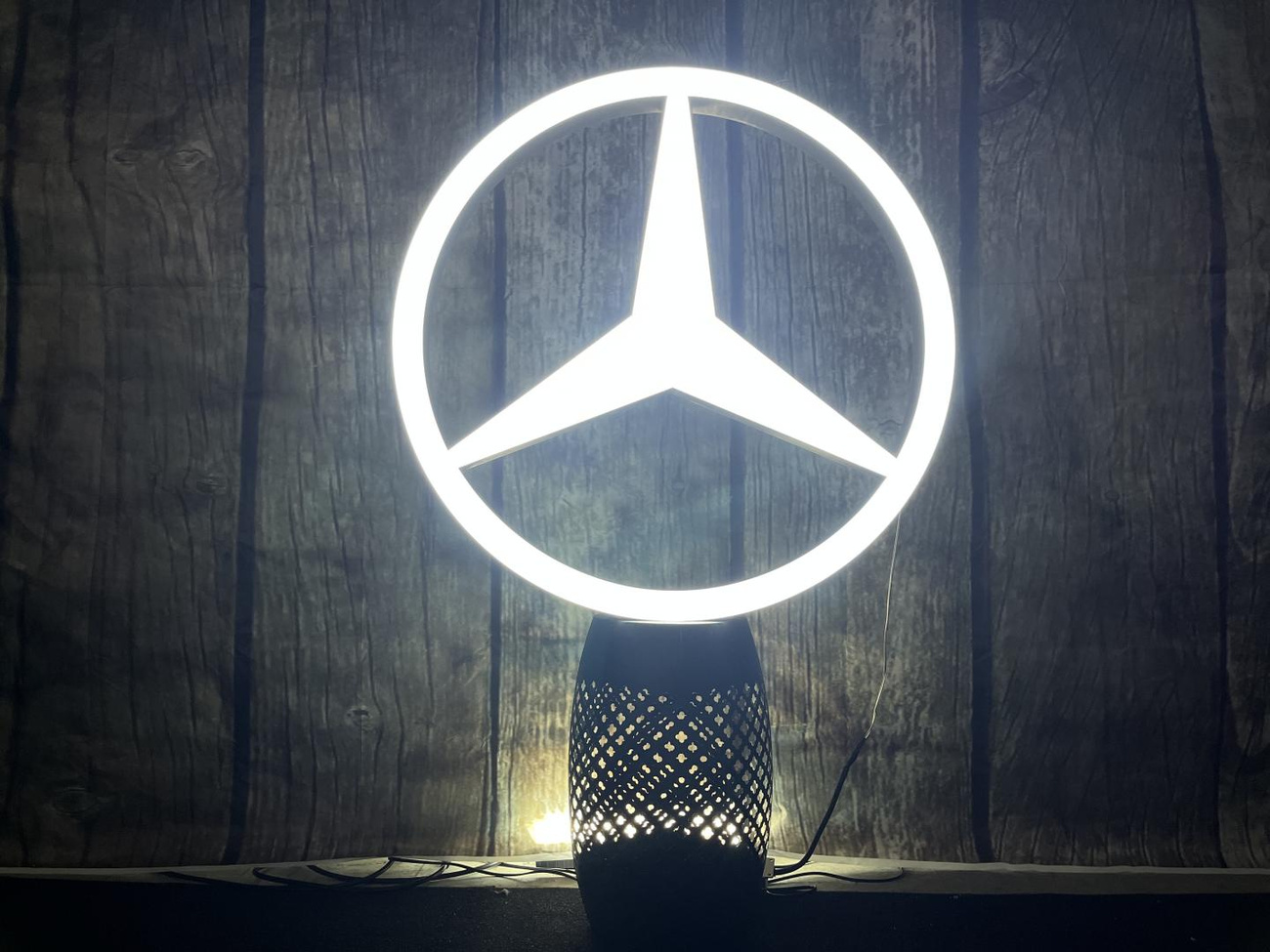 NO RESERVE: Original Mercedes-Benz Promotional Illuminated Star Logo ...