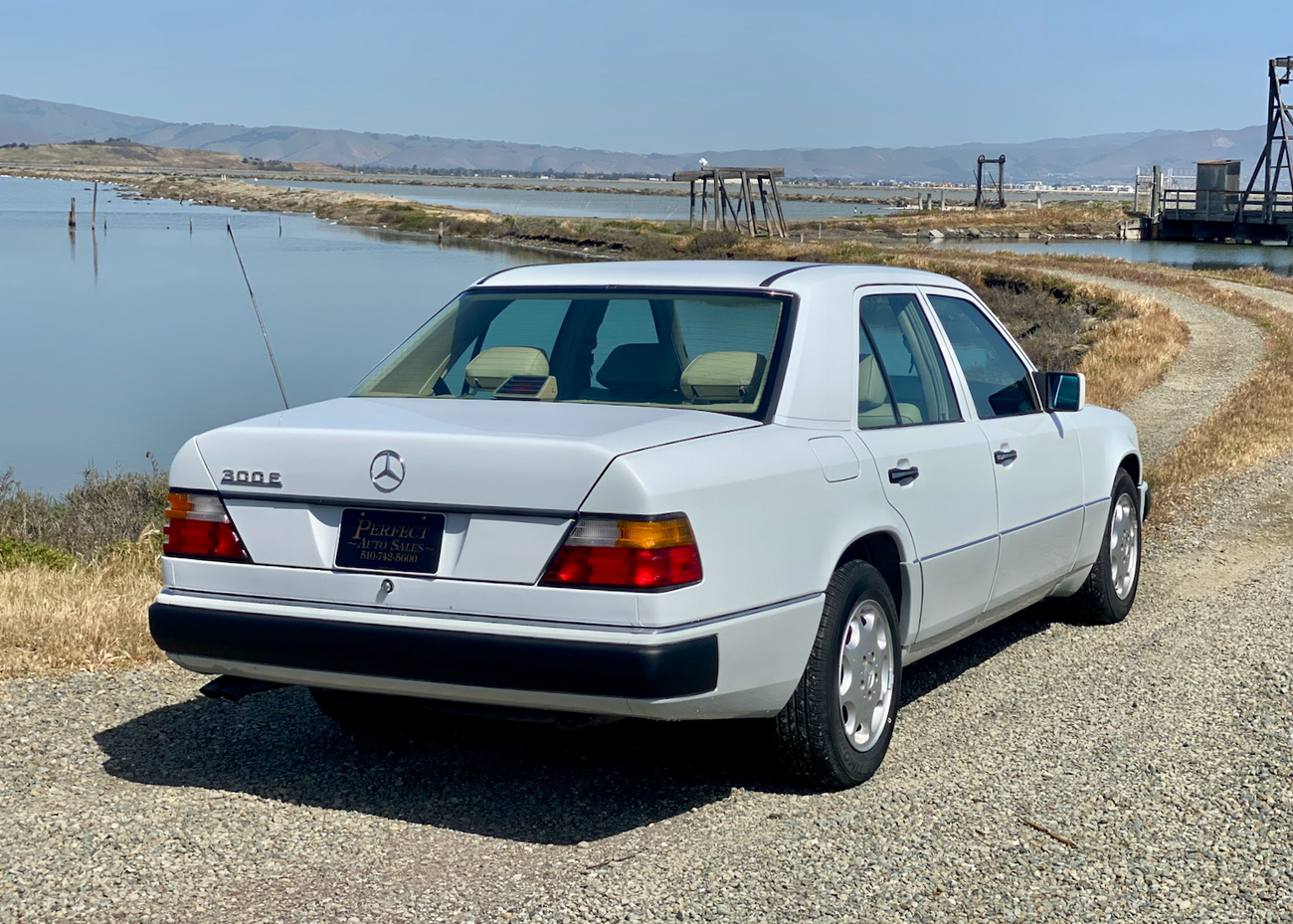 1992 Mercedes-Benz 300E w/82k Miles For Sale | The MB Market