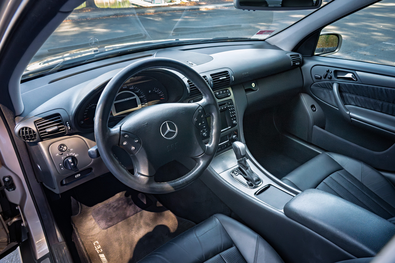 32k-Mile 2002 Mercedes-Benz C32 AMG For Sale | The MB Market