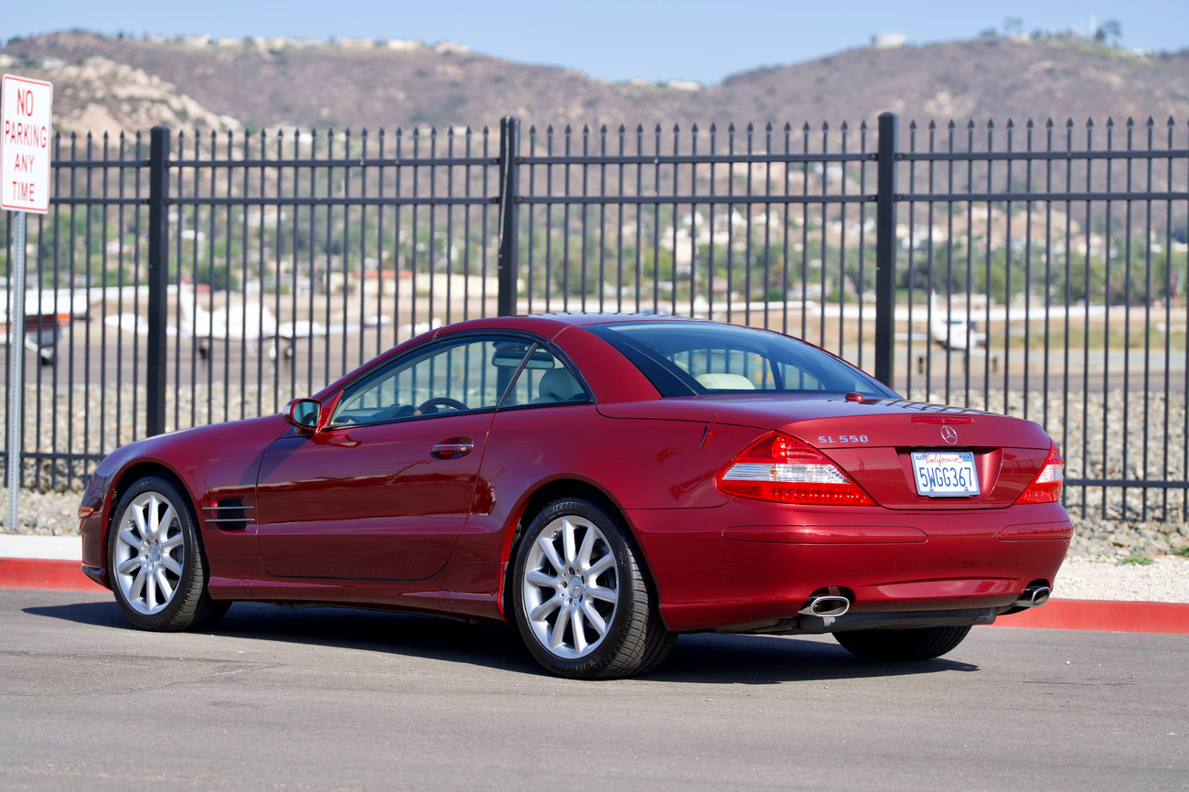 One-Owner 2007 Mercedes-Benz SL550 For Sale | The MB Market