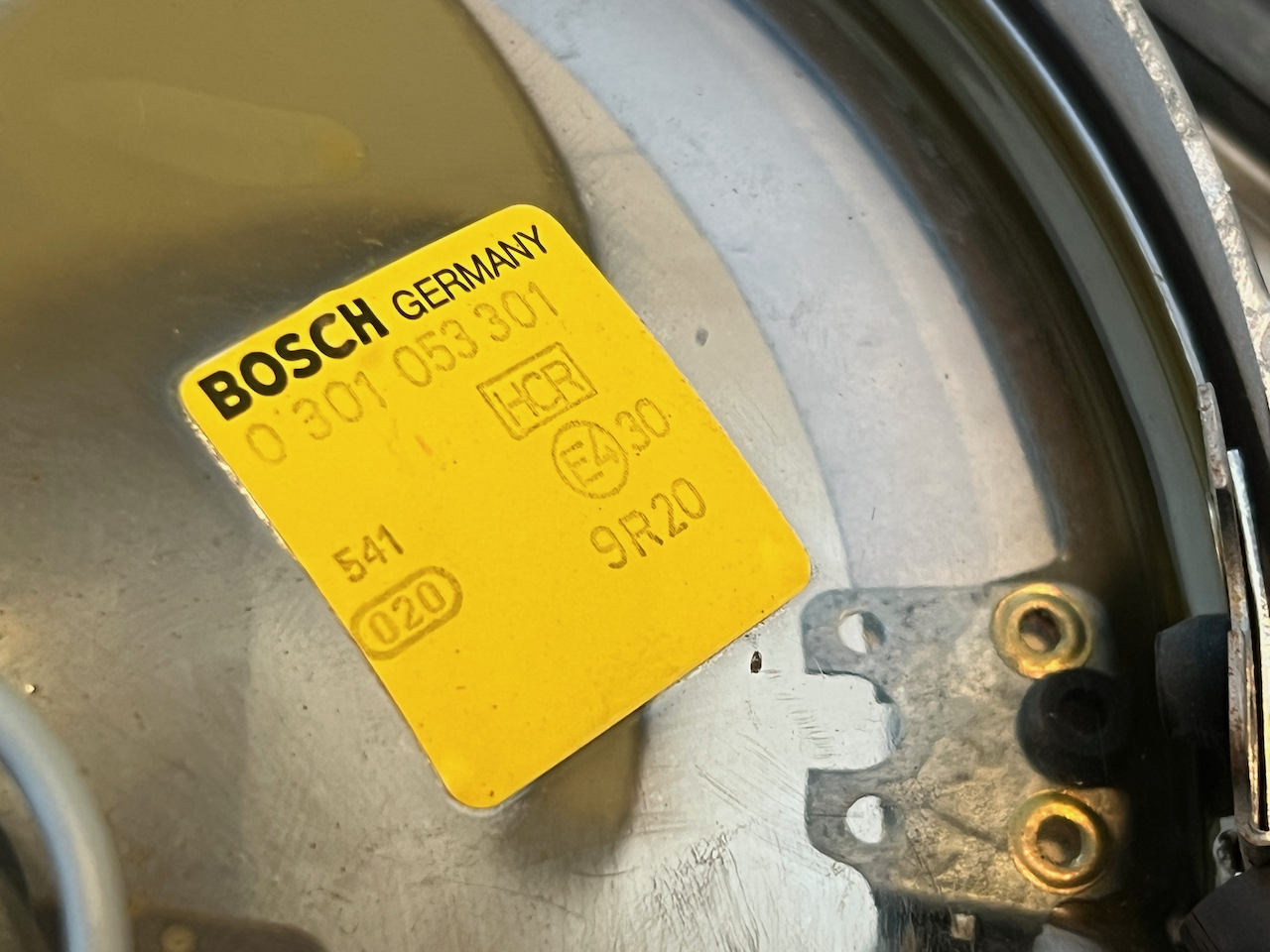 BOSCH R107 European Headlamps and Corner Lights For Sale | The MB Market