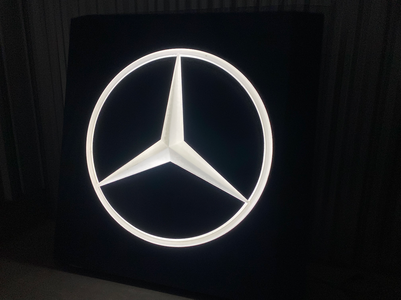 79" X 79" Illuminated Mercedes-Benz Logo Dealer Sign For Sale | The MB ...